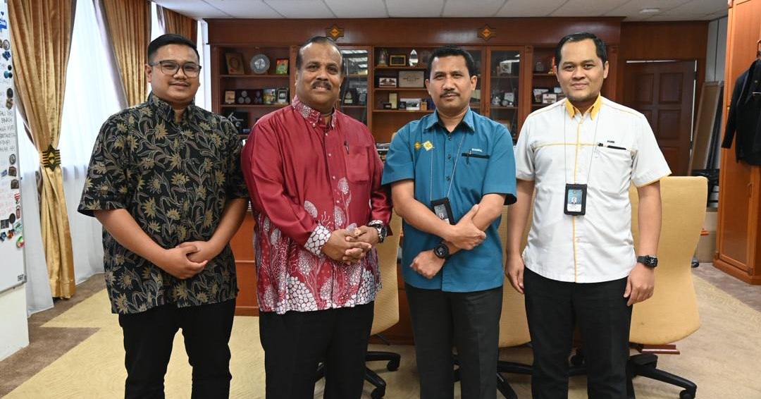 Kunjungan hormat YBhg. Prof Emeritus Dato' Seri Dr. Mohamed Mustafa Ishak, Ahli Lembaga Pengarah ...